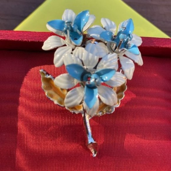 Coro | Jewelry | Vtg Coro Enamel White Blue Flower Brooch | Poshmark